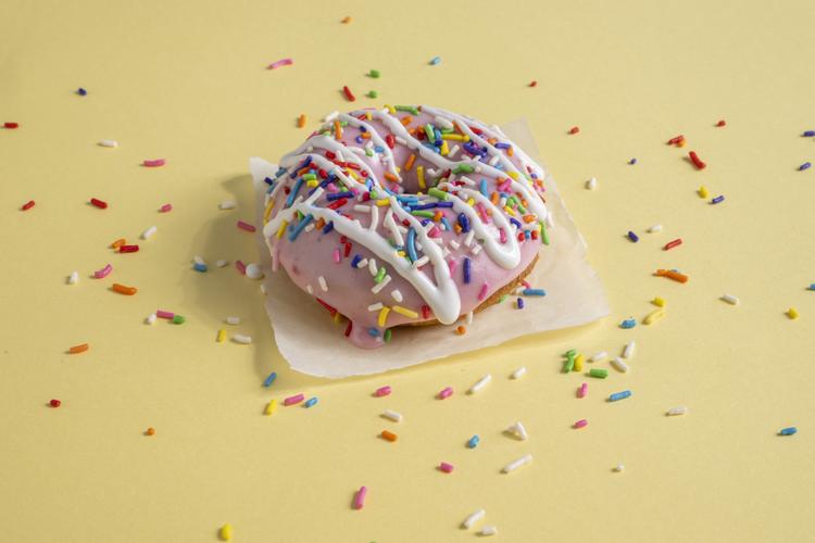 Duck Donuts: Local Donut Shop